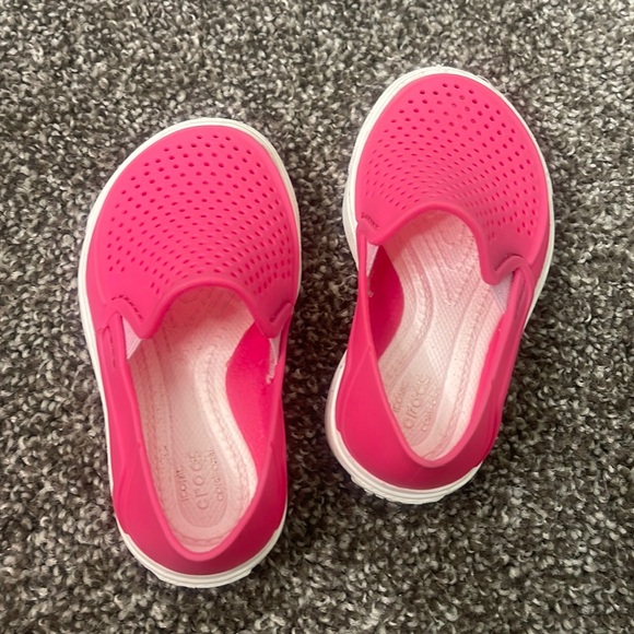 CROCS | Shoes | Cute Baby Girl Crocs 3 Year Old Girl Or 2 Year Old Can Wear | Poshmark